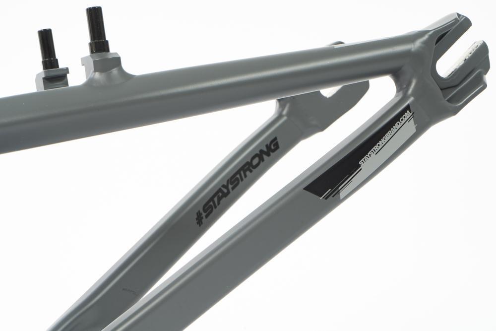Staystrong V3 'For Life' 18.5" TT Junior (Stealth) - StayStrong BMX
